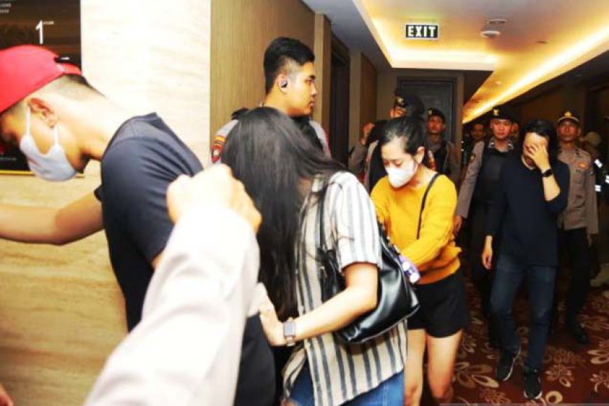 Polresta Banjarmasin Razia Armani Executive Club dan Hotel Pyramid ...